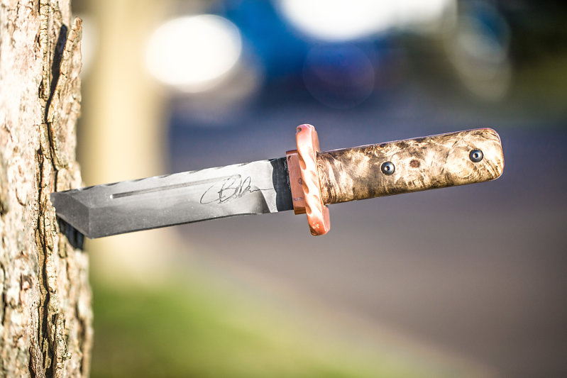 Blake Signature Tanto - Knifetography