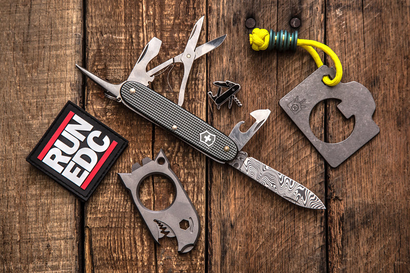 EDC Tools - Knifetography